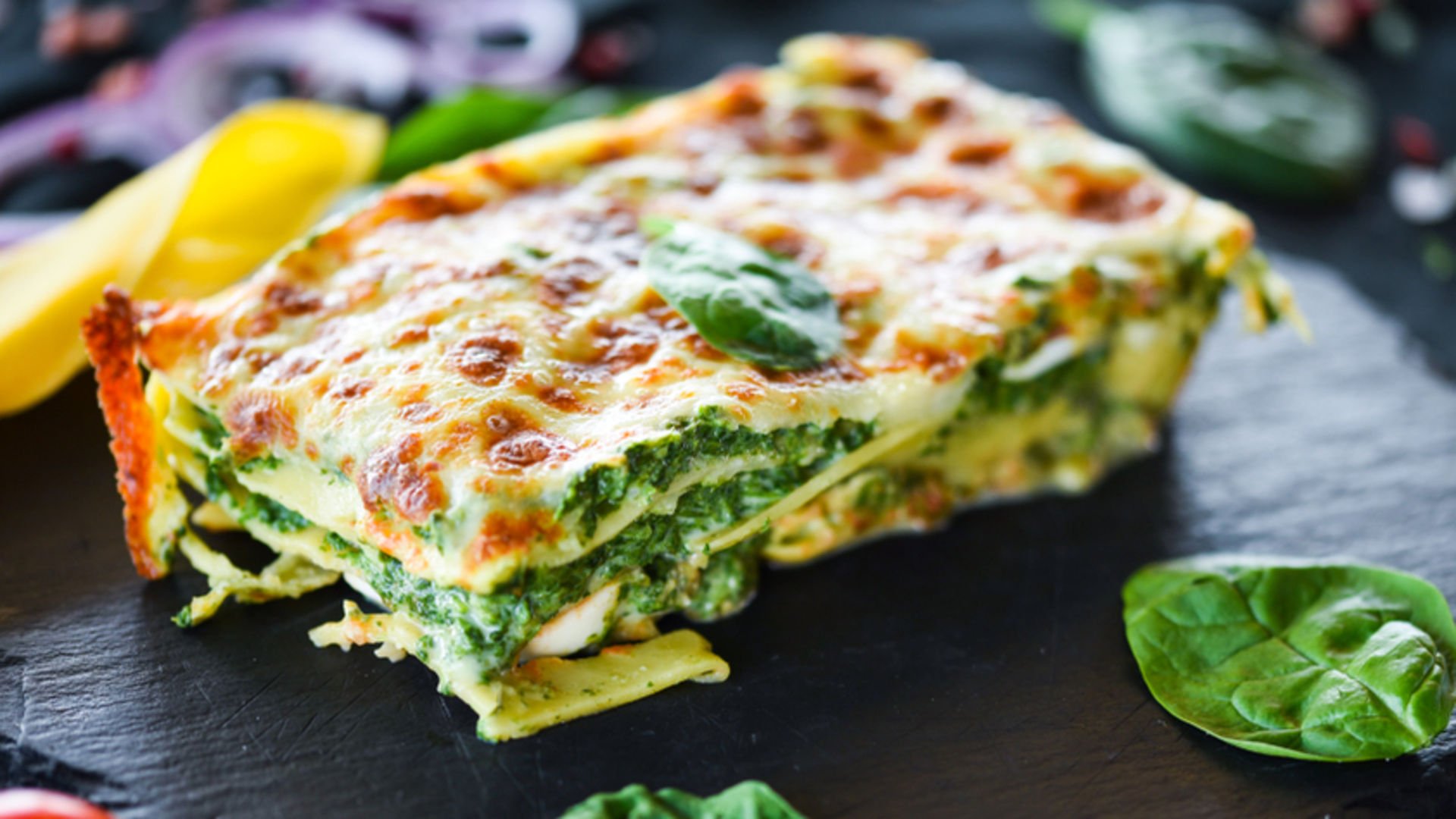 Ispanaklı lazanya nasıl yapılır? | Yaşam