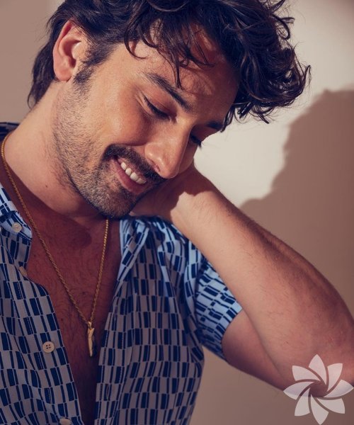 Alp Navruz kimdir? | Yaşam