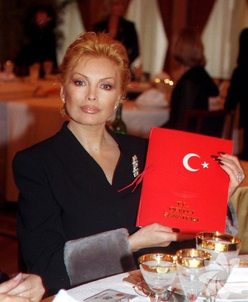 Ajda Pekkan kimdir? Ajda Pekkan kaç yaşında? | Yaşam